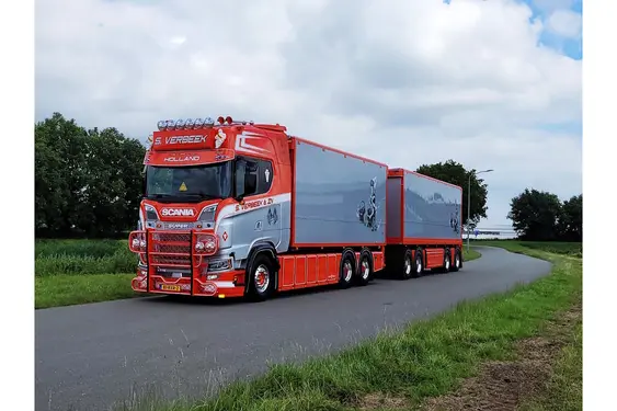 Toon Verbeek uit Tiel kanshebber op eretitel Mooiste Truck van Nederland